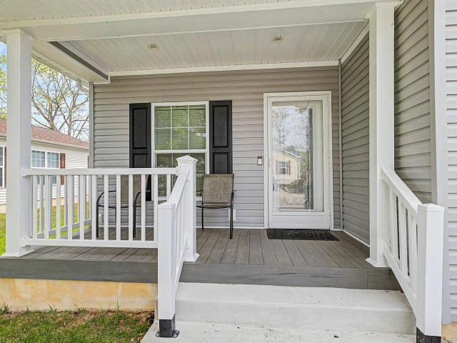 49 Dogwood Ln
