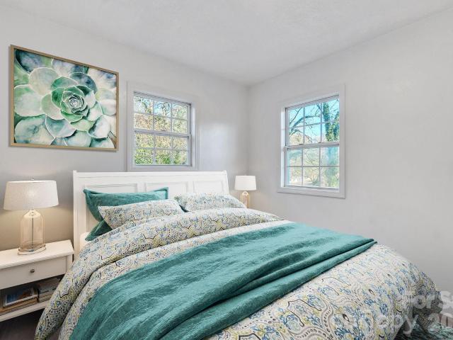 49 E Livingston St, Tryon, NC 28782 | MLS #4329