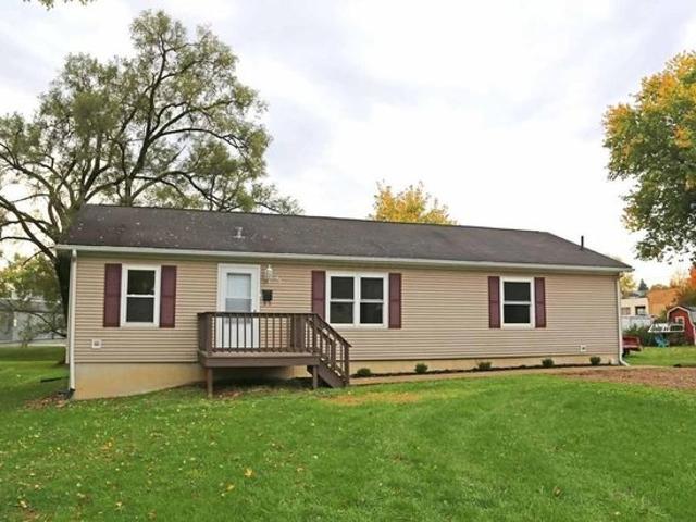 49 E 6th St, Fredericktown, OH 43019