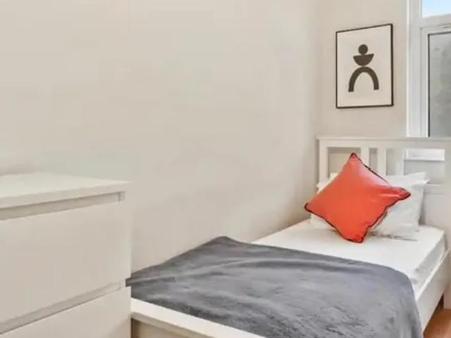 49 Elgin Avenue, London, W9 3PP, United Kingdom | Room for rent #124215914 | Rentberry