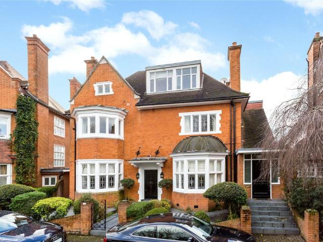 49 Elsworthy Road, Primrose Hill, NW3 2 bed flat to rent £3,900 pcm £900 pw