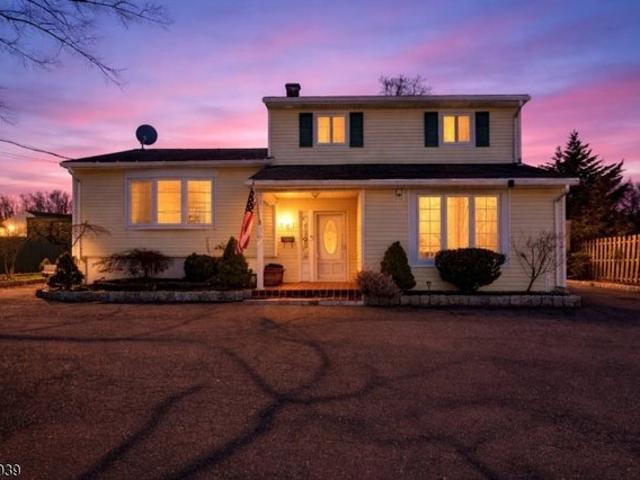 49 Ernston Rd, Sayreville, NJ 08859
