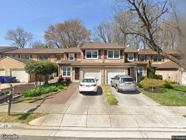 49 Farnwood Rd, Mount Laurel, NJ 08054