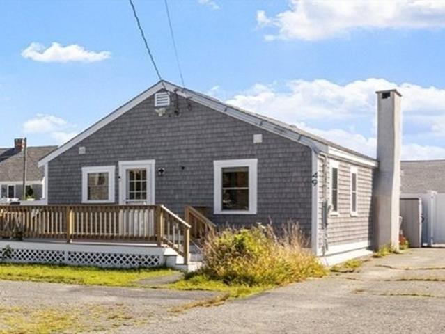 49 Freeman Ave, Sandwich, MA 02563