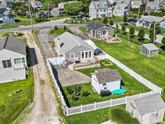 49 Freeman Avenue