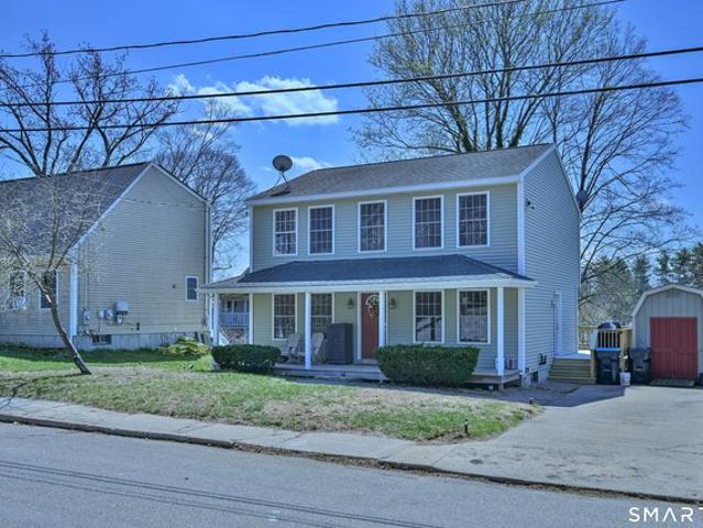 49 Fremont St, Putnam, CT 06260