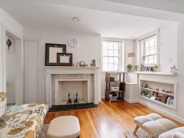 49 Grove St Unit A, Boston, MA 02114