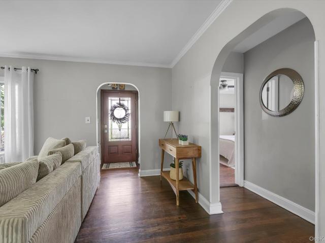 49 Grant St, East Northport, NY 11731 | MLS #985498 | Compass