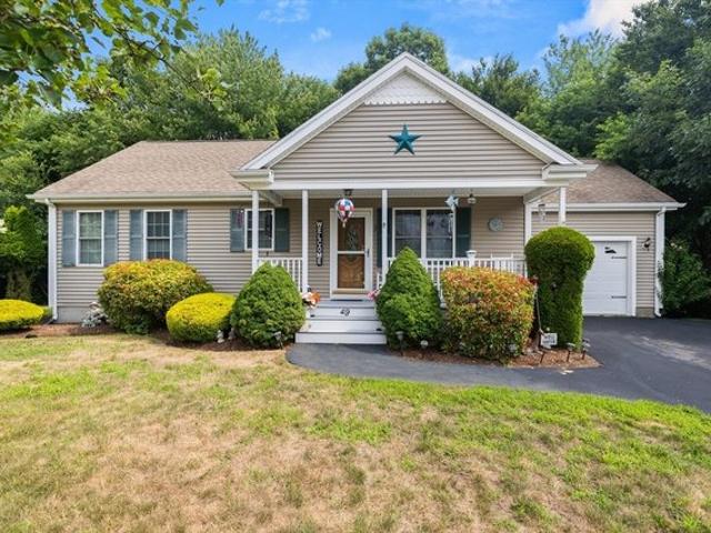 49 Harmony Xing, East Bridgewater, MA 02333