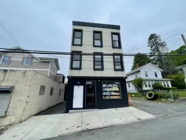49 Hill Street, 2, Waterbury, CT 06704