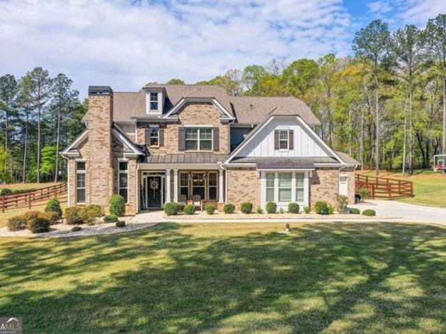 49 Hodges St, Newnan, GA 30263