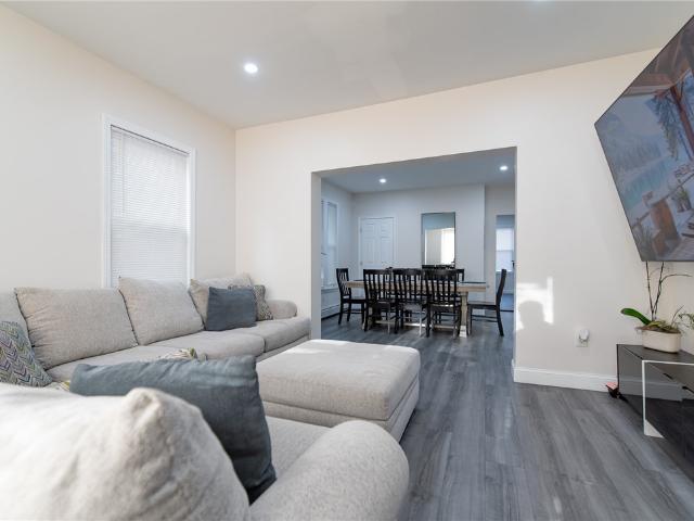 49 hollis Street 2