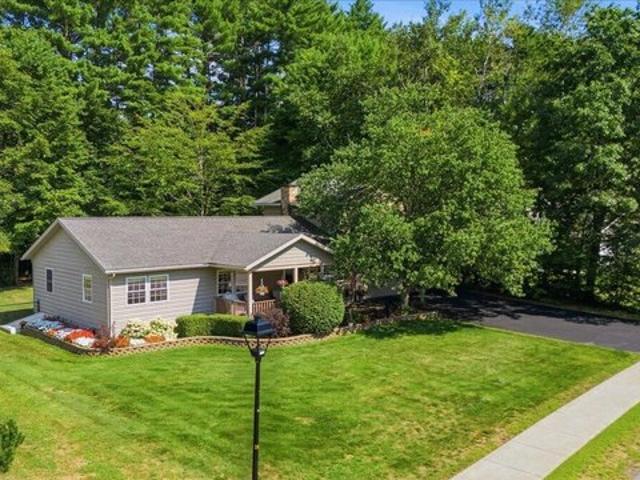 49 James St, Warrensburg, NY 12885