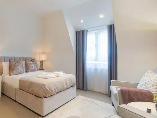 49 Kensington Court, London, W8 5DB, United Kingdom | Studio apartment for rent #109313202 | Rentberry