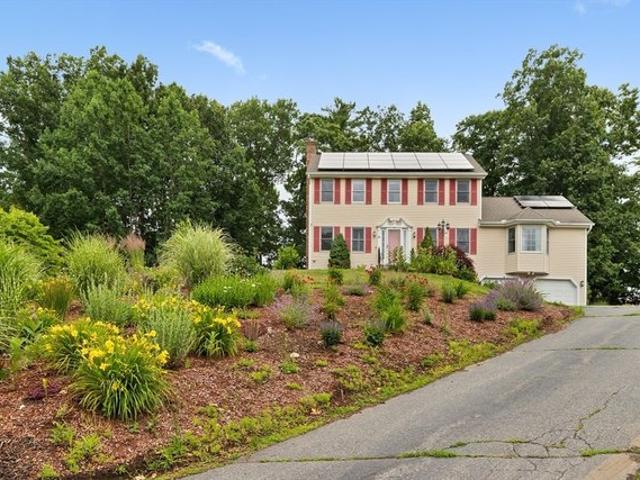 49 Larson Ave, Leominster, MA 01453