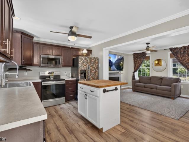 49 Lonaconing Rd