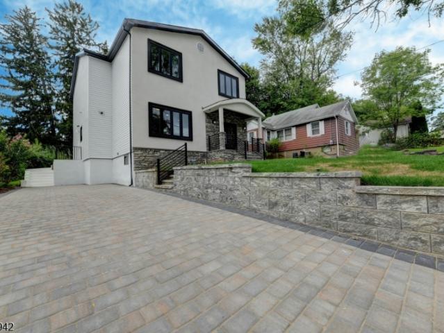 49 Longview Ave