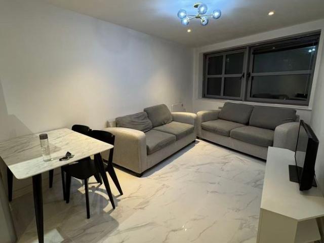 49 Montana House Princess Street, Manchester M1, 2 bed flat to rent, £1,450 pcm | PrimeLocation