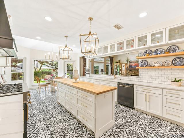 49 N Inwood Heights