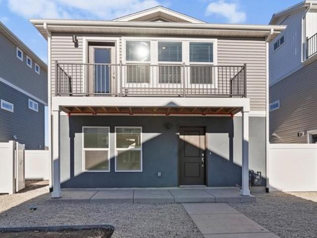 49 N Jordan River Way, Saratoga Springs, UT 84045