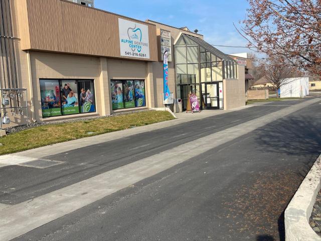 49 NW 1st St