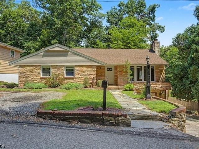 49 Omaha Ave, Rockaway, NJ 07866