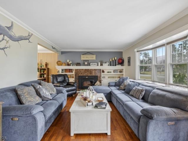 49 Pancake Hollow Dr