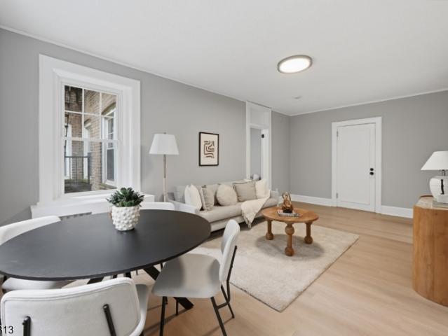 49 Park Ave Unit 5