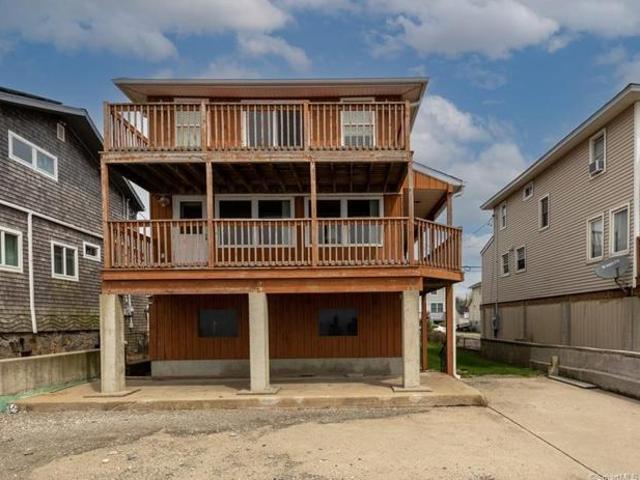 49 Point Beach Dr, Milford, CT 06460