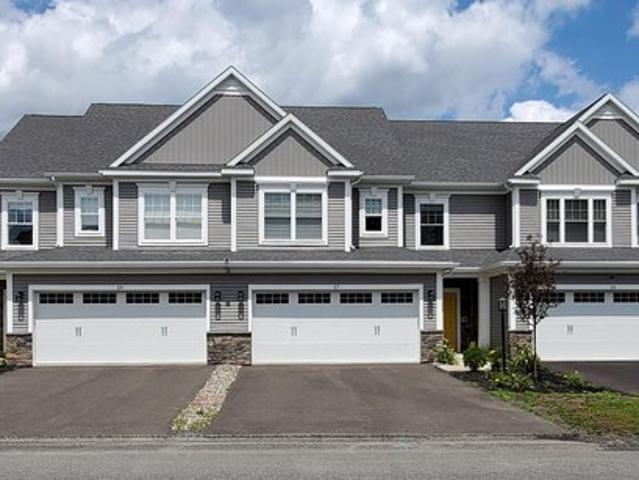 49 Priddle Ln, Latham, NY 12110