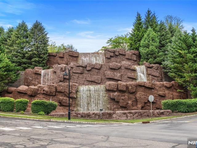 49 Quarry Drive