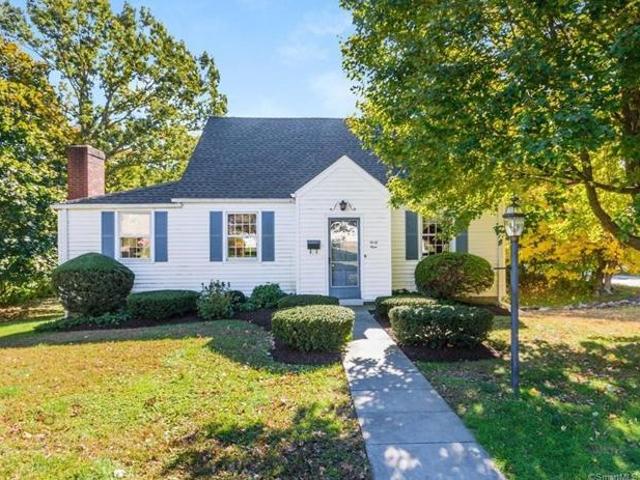 49 Rosedale St, Fairfield, CT 06824
