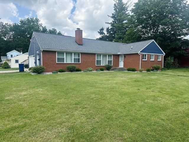 49 S Main St, Quincy, MI 49082