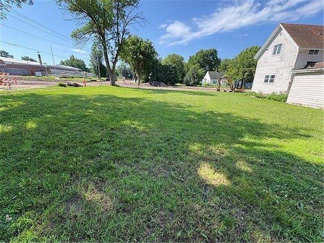 49 S Hering St, Appleton, MN 56208