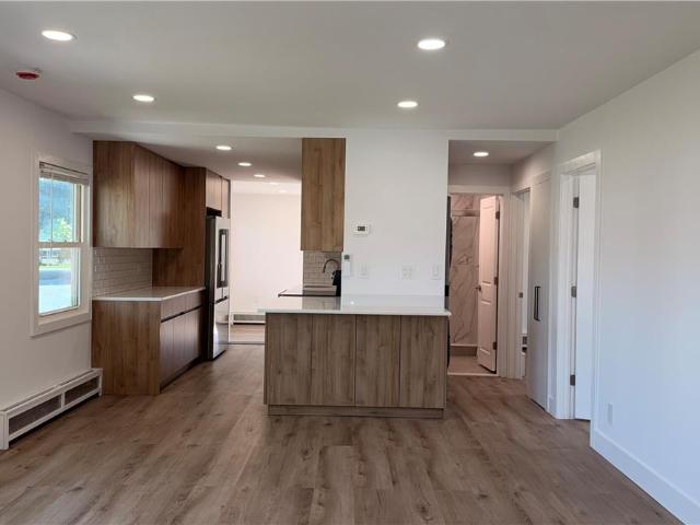 49 Seyfried Avenue