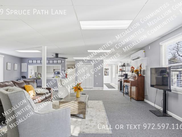 49 Spruce Path Lane, 2 beds, 1 full bath