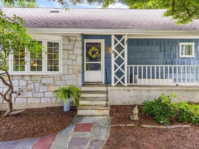 4 Murdoch Rd, Natick, MA 01760