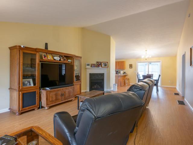 4 Myopia Ln, Nashua, NH 03063 | MLS #5081 | Compass