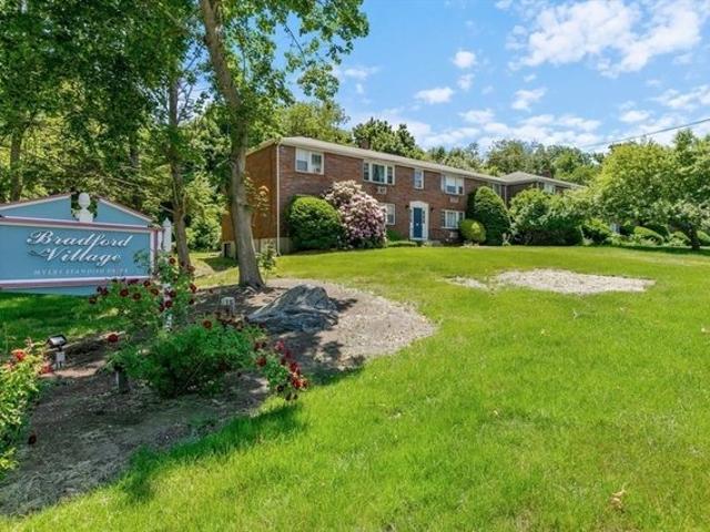 4 Myles Standish Dr Unit 5, Haverhill, MA 01835