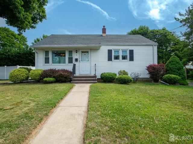 4 Madeline Ave, East Brunswick, NJ 08816