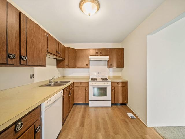 4 Mason Street # 106