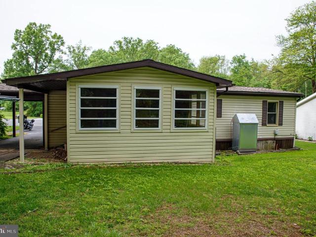 4 Maple Avenue