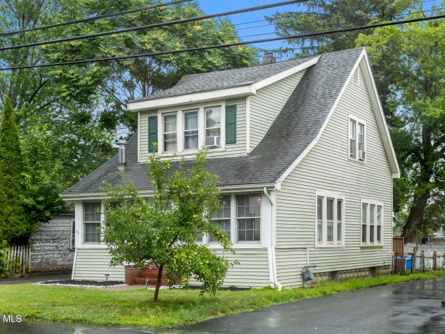 4 Maplewood Avenue