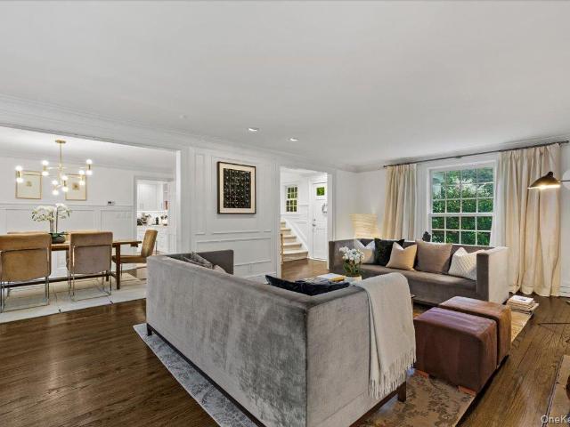 4 Martin Road