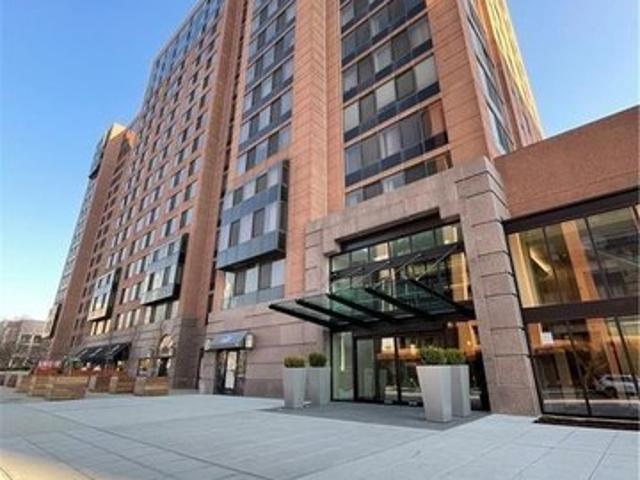 4 Martine Ave Apt 814, White Plains, NY 10606