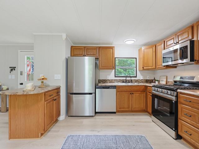 4 Matthew Road