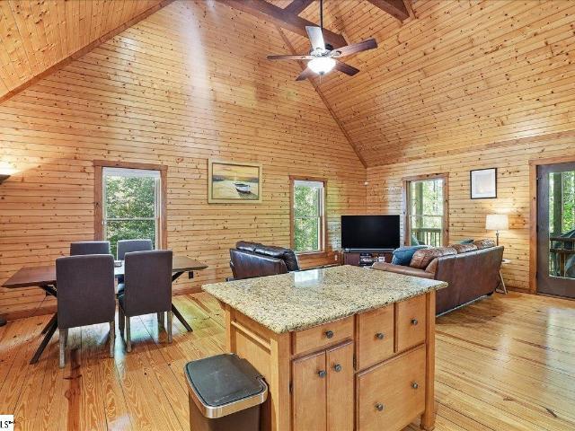 4 Matthews Creek Lane
