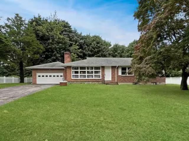 4 MAURICE ST, NORWALK, CT 06851 Single Family Residence For Sa.