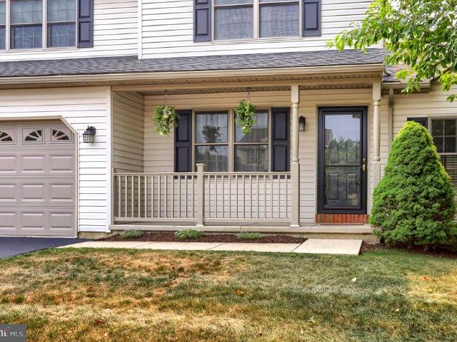 4 Mayfly Court