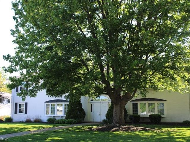4 Meadowlawn Dr Unit 4, Mentor, OH 44060